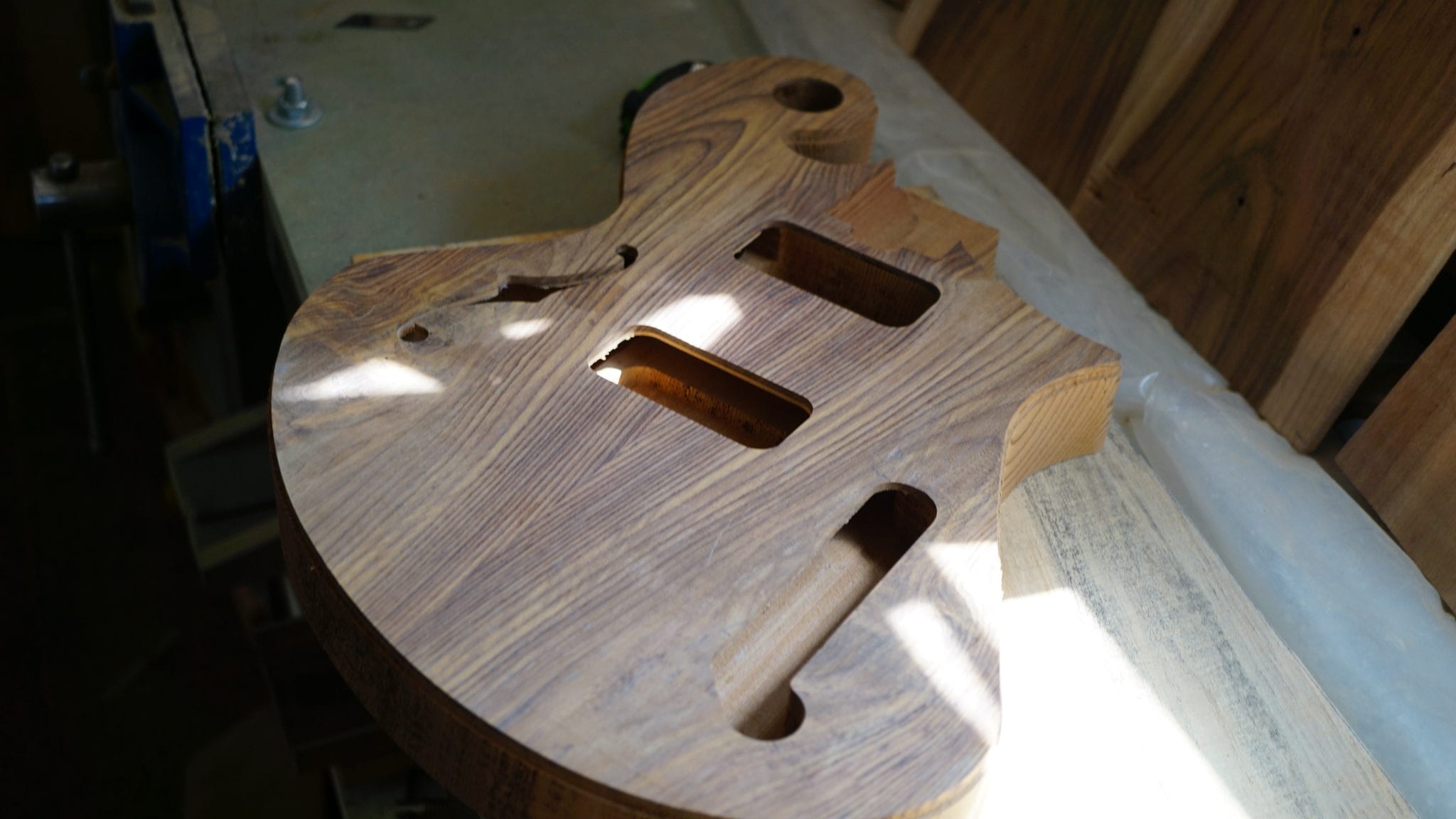 Custom Guitars from Eco-friendly Salvaged Wood - Unique custom guitars